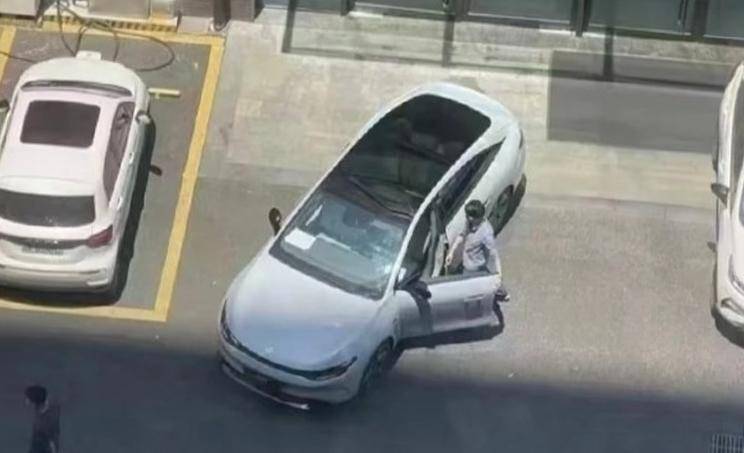 CLTC工况续航717km 曝零跑C01实车谍照_搜狐汽车_搜狐网