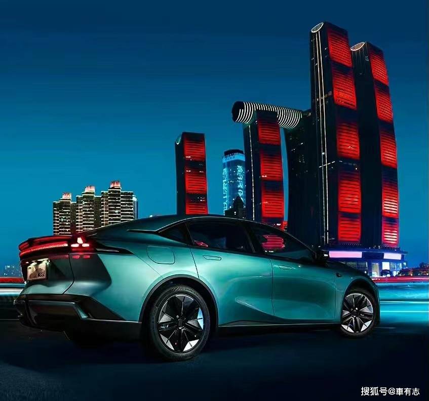 长安深蓝C385售价曝光，15.28万起售，比亚迪汉顶得住吗？_搜狐汽车_搜狐网