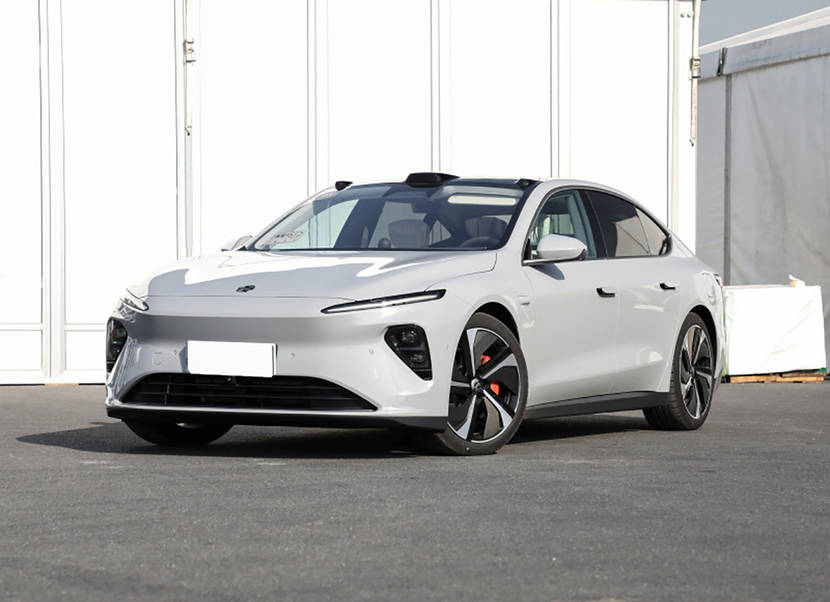 奔驰C级逆袭拿下第一，红旗两款车型上榜，4月高端轿车销量TOP10_搜狐汽车_搜狐网