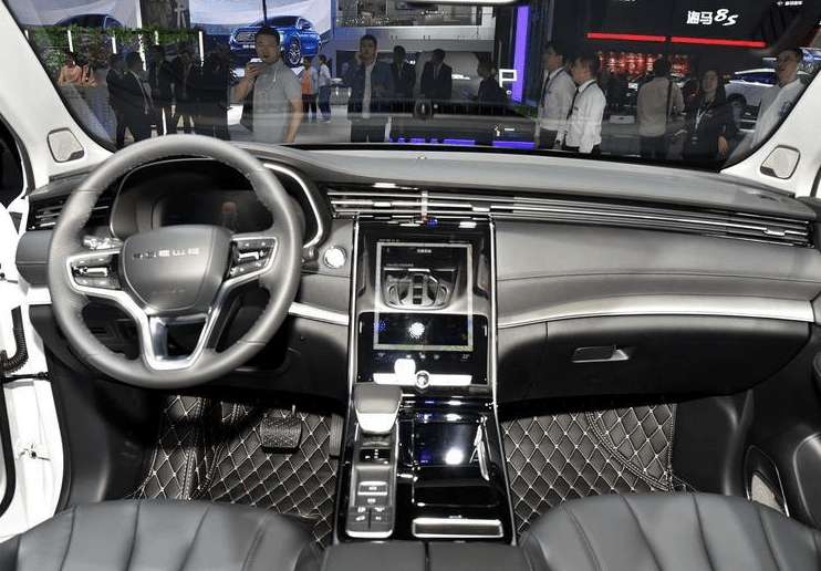 荣威发力新能源市场，推出荣威RX5eMAX，科技感满满_搜狐汽车_搜狐网