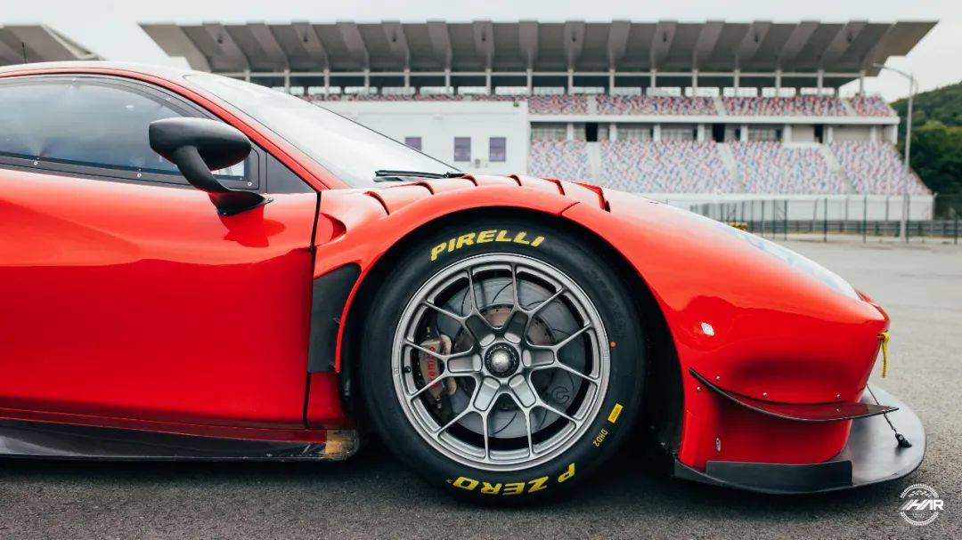 Racing With Ferrari 法拉利客户车队和谐赛车扬帆起航_搜狐汽车_搜狐网