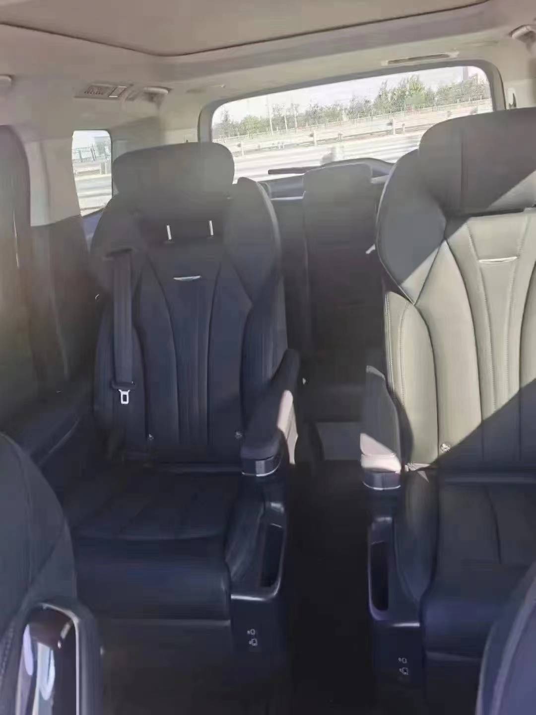 轴距3200mm 红旗全新MPV谍照曝光 有望命名为“HM9”_搜狐汽车_搜狐网