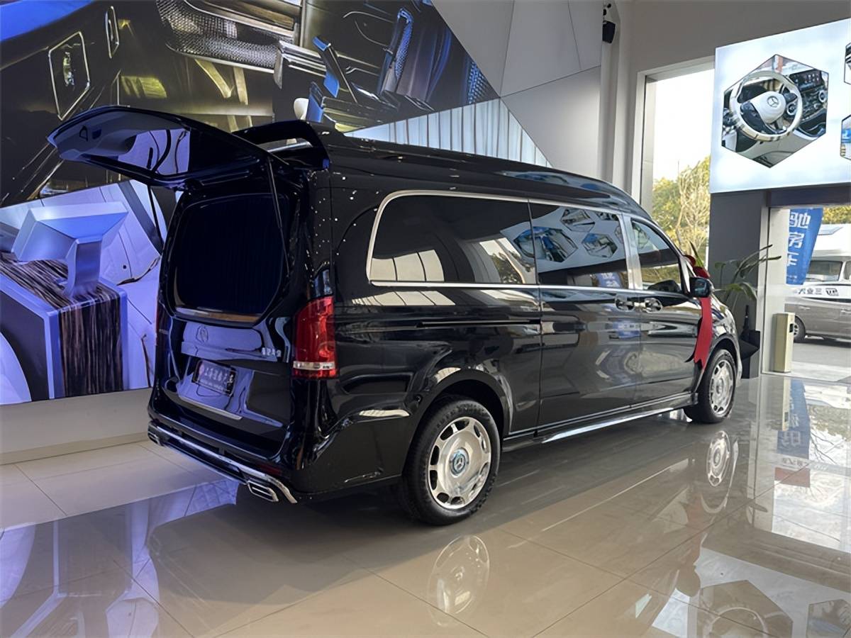 奔驰V260L高顶商务车降价！豪客V600全隔断4+2总裁座驾_搜狐汽车_搜狐网