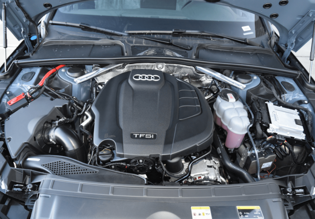 新秀PK老将，林肯Z对比奥迪A4L，谁更值得买？_搜狐汽车_搜狐网