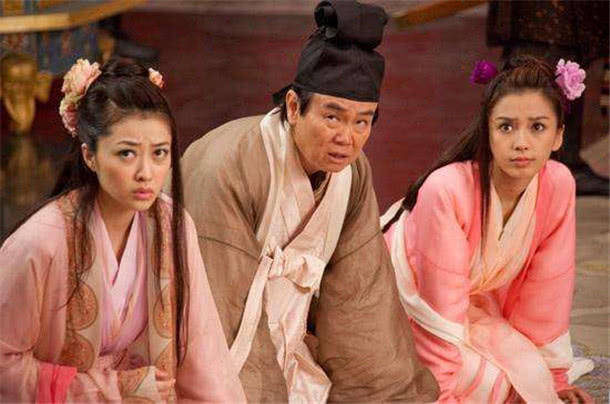 杨颖参演《花田喜事》，演技爆棚，遗珠郡主表情自然，角色零差评剧中影视圈时候