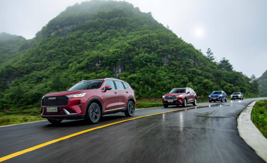 紧凑型SUV对决：长安欧尚Z6对比哈弗H6谁更值得买？_搜狐汽车_搜狐网