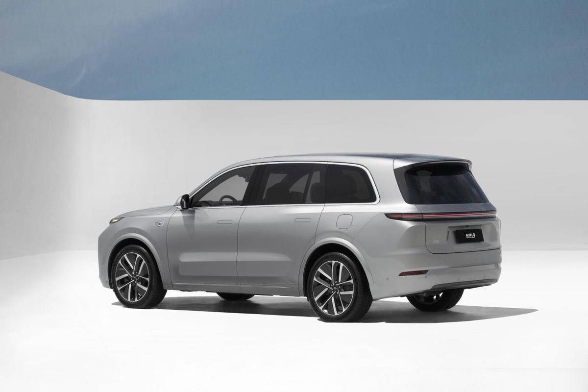 首创五屏交互功能，配自适应空气悬架，理想L9和奔驰GLS谁豪华_搜狐汽车_搜狐网