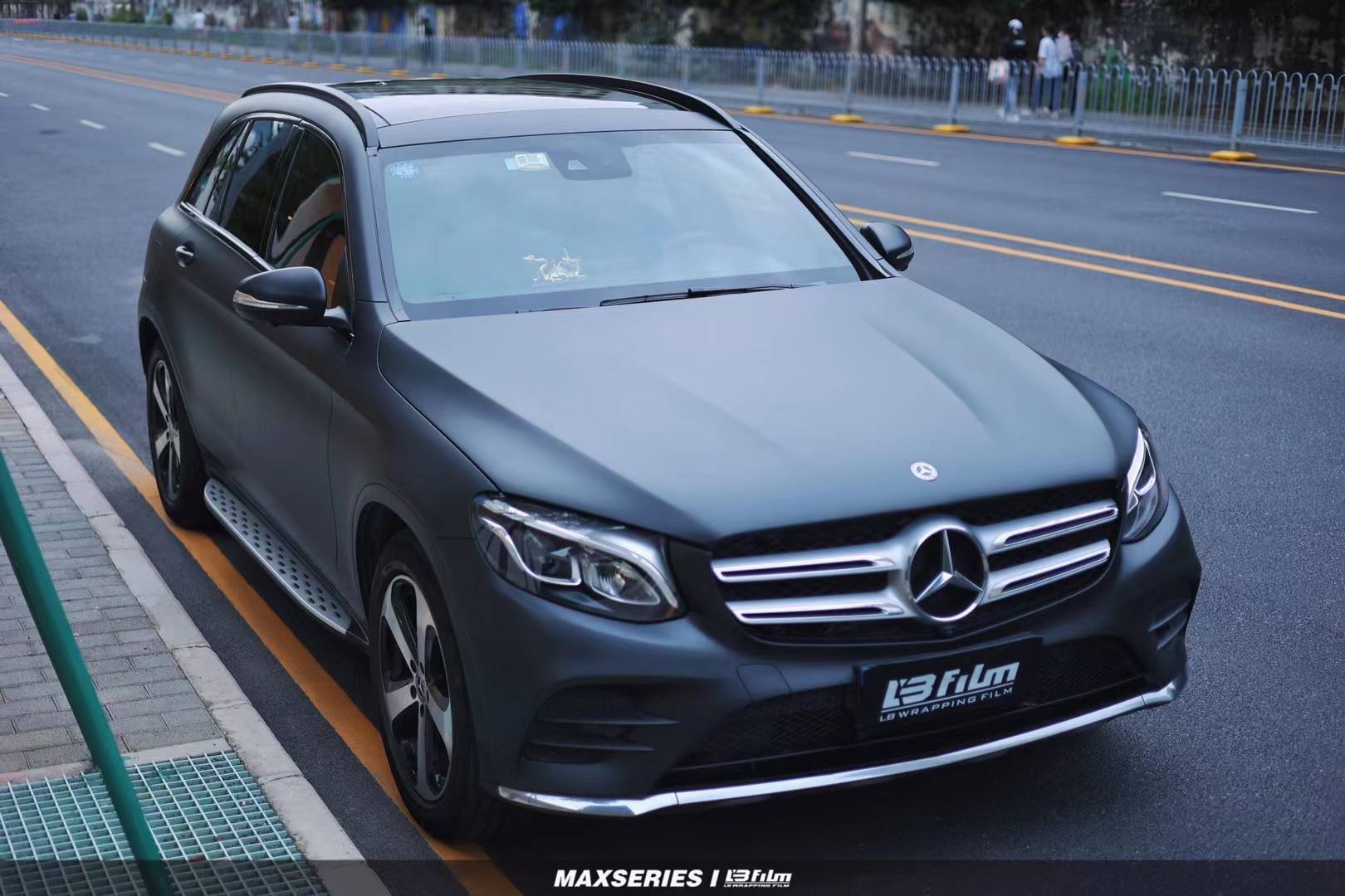 奔驰GLC-LBFILM改色膜小珍珠金属黑,黑得酷炫,黑得有质感_搜狐汽车_搜狐网