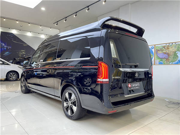 22款奔驰V260L巴塞罗那版 地中海风格设计 内饰配置全新升级_搜狐汽车_搜狐网