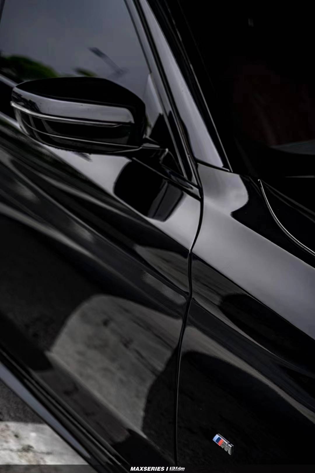 宝马5系LBFILM改色膜PET修复钢琴黑,属于真正懂时尚的人_搜狐汽车_搜狐网