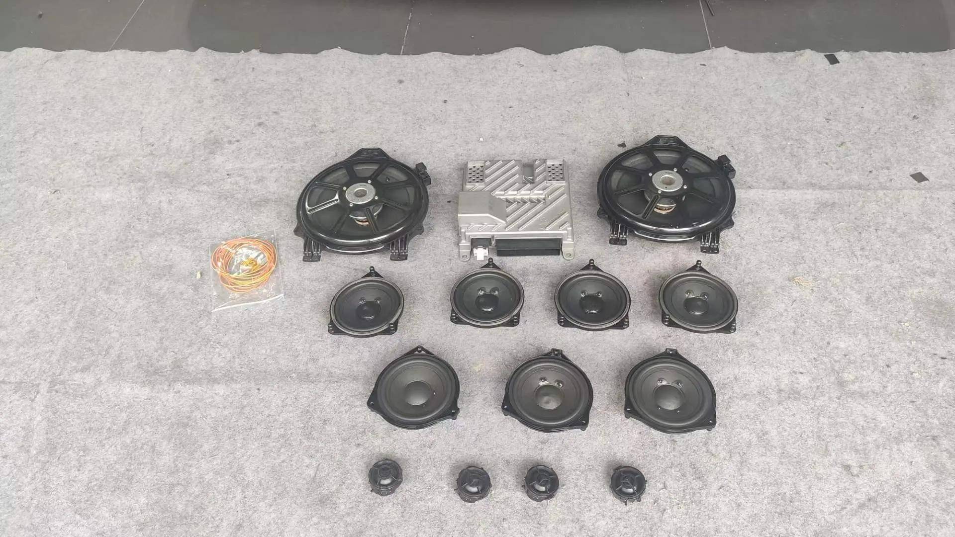 来自音乐的享受，18款奔驰S320L加装原厂小柏林、喇叭罩_搜狐汽车_搜狐网