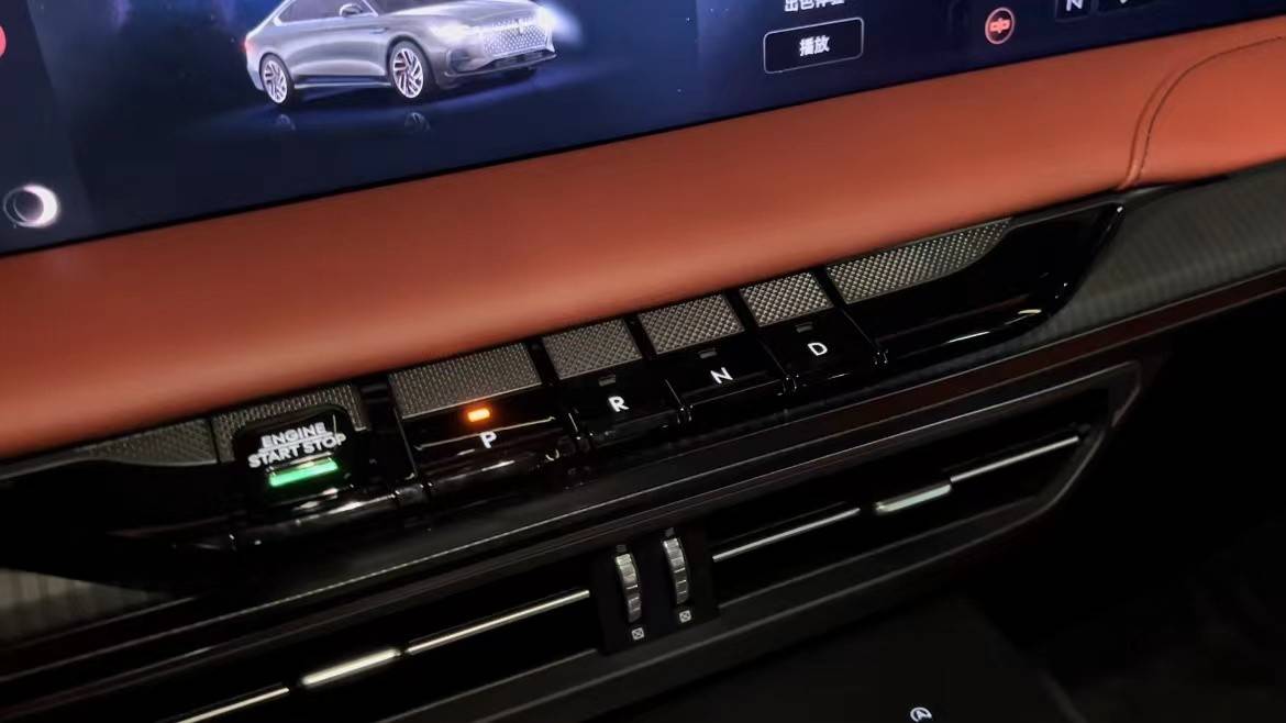 全系2.0T+8AT，驾驶全新林肯Z穿梭“4D城市”重庆是什么体验？_搜狐汽车_搜狐网