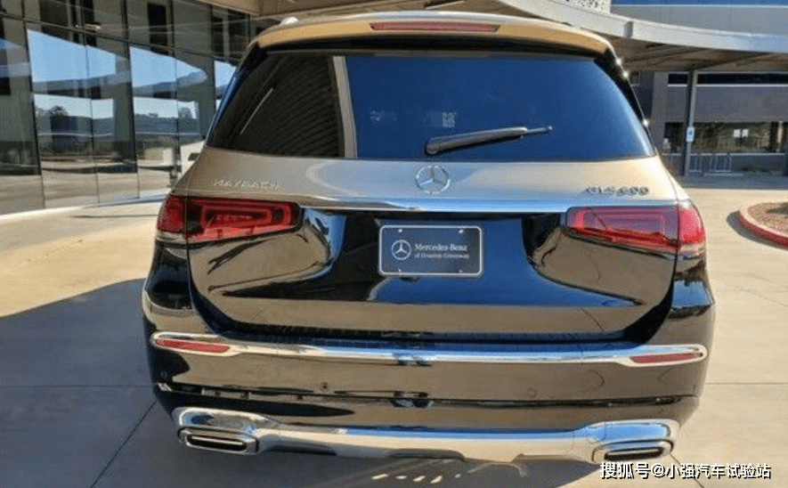 实拍迈巴赫GLS600，内饰奢华，搭载4.0T+V8引擎，仅320万起！_搜狐汽车_搜狐网