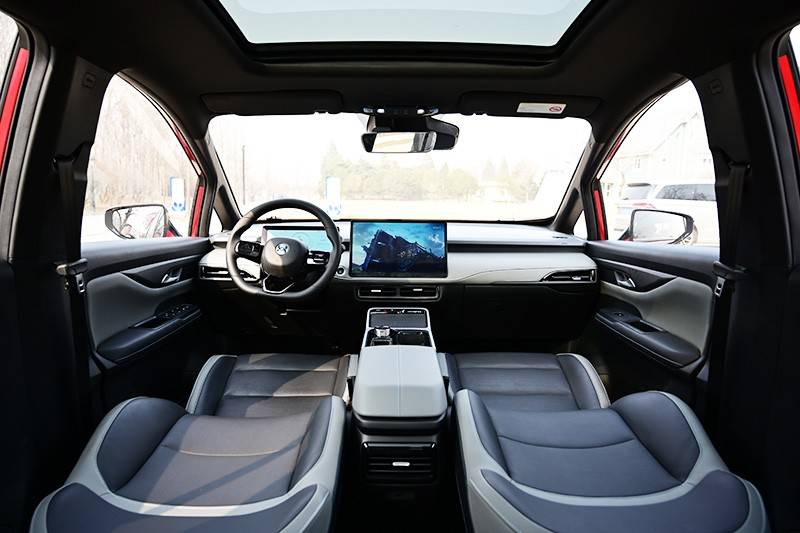 最值得入手的高性价纯电SUV元PLUS与合创Z03，实用与品质兼备_搜狐汽车_搜狐网