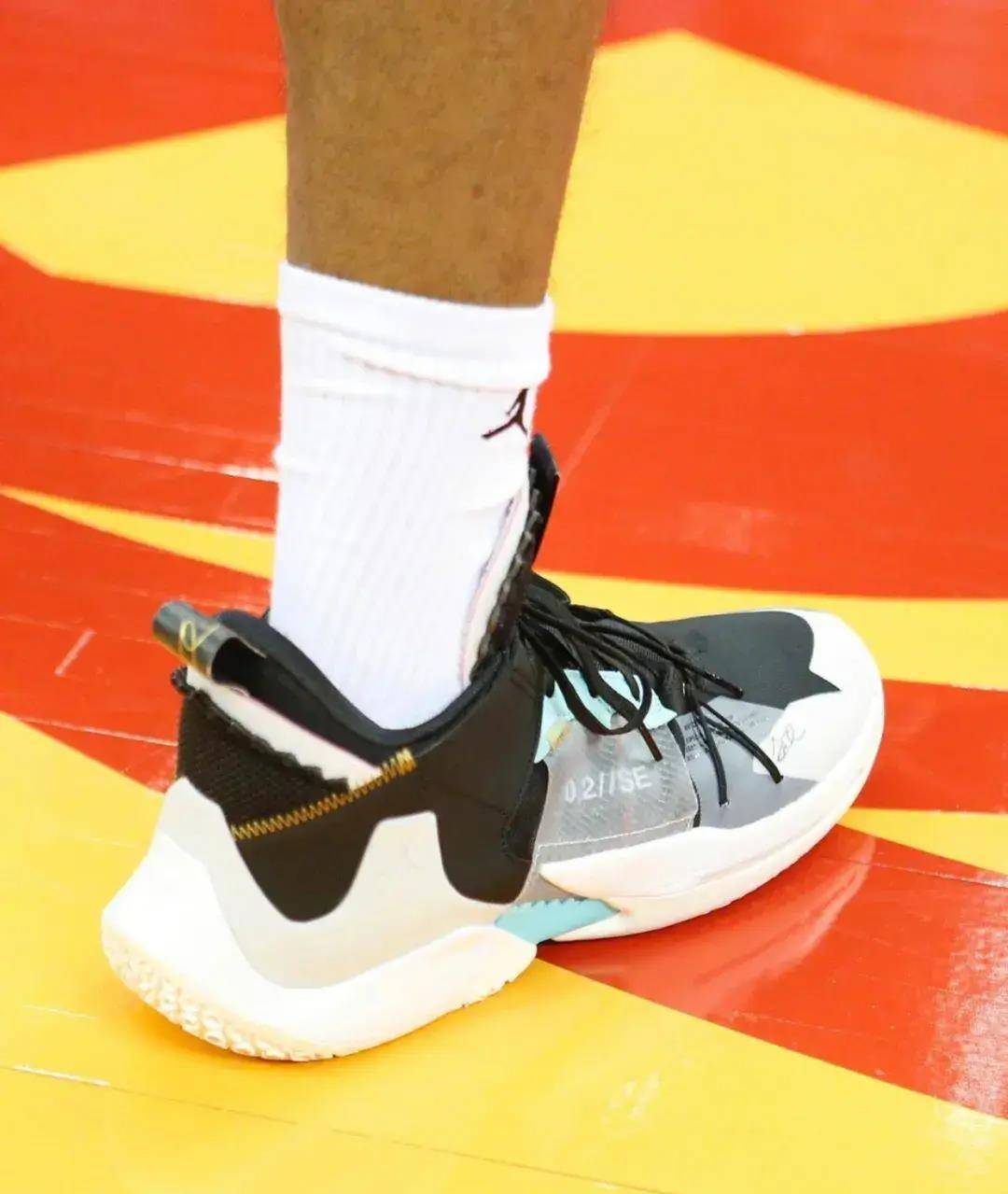 NBA球员上脚：八村塁超多AJ34，这2个配色很有意义！_Jordan_Air_Zer