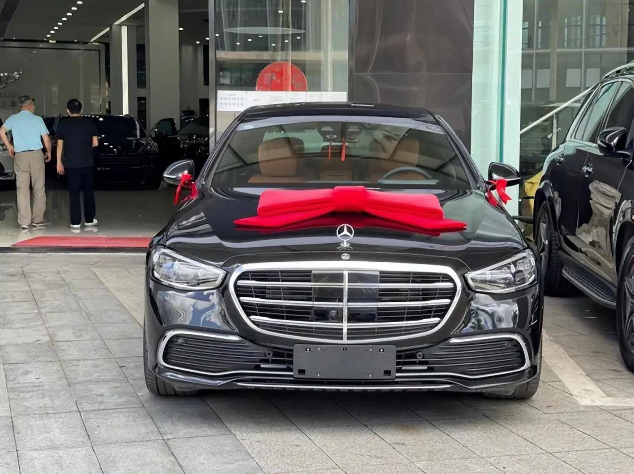 老板花115万买奔驰S400L，又花3万改成迈巴赫，效果巧夺天工_搜狐汽车_搜狐网