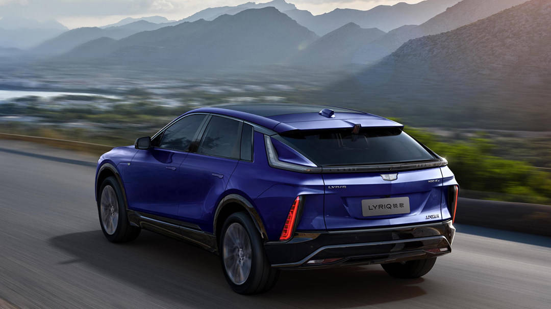 降维打击！4秒级性能豪华SUV仅47.97万 比新势力更划算？_搜狐汽车_搜狐网