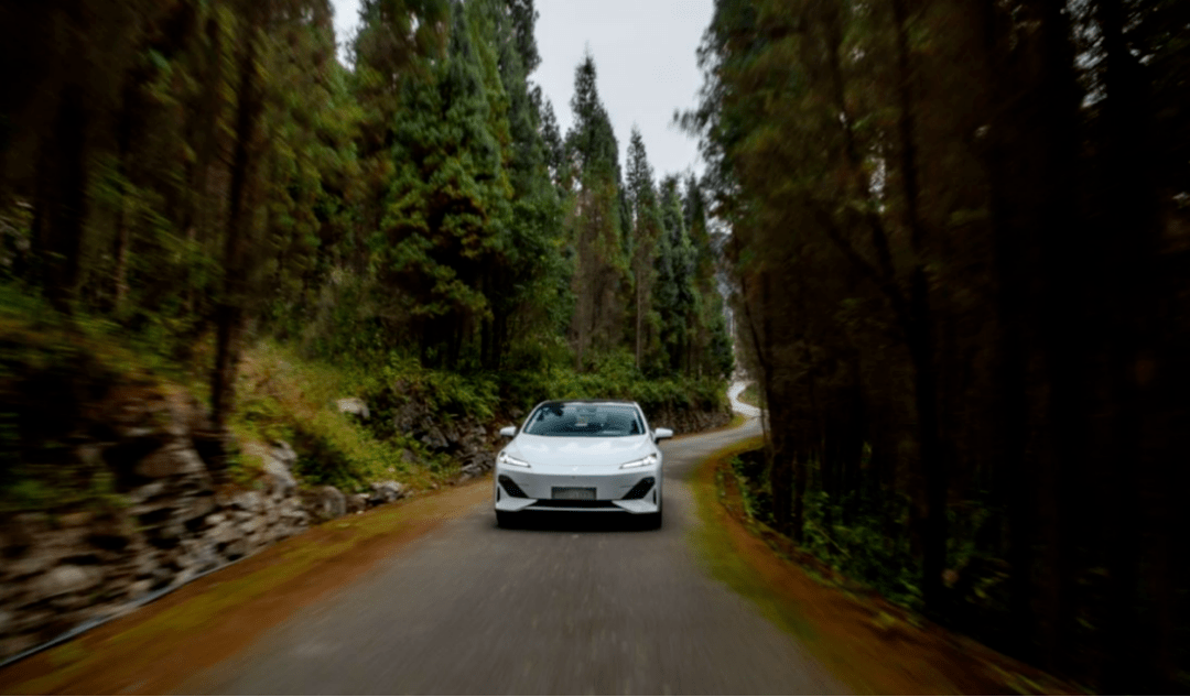 一口气跑1200公里 深蓝SL03是怎么完成的？_搜狐汽车_搜狐网