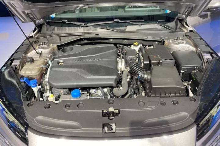 长安逸达亮相2022广州车展，搭蓝鲸新一代NE1.5T涡轮增压发动机_搜狐汽车_搜狐网