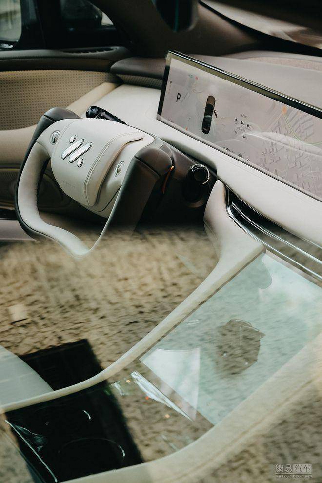 品牌第二款量产车 预售35-50万 智己LS7亮相_搜狐汽车_搜狐网