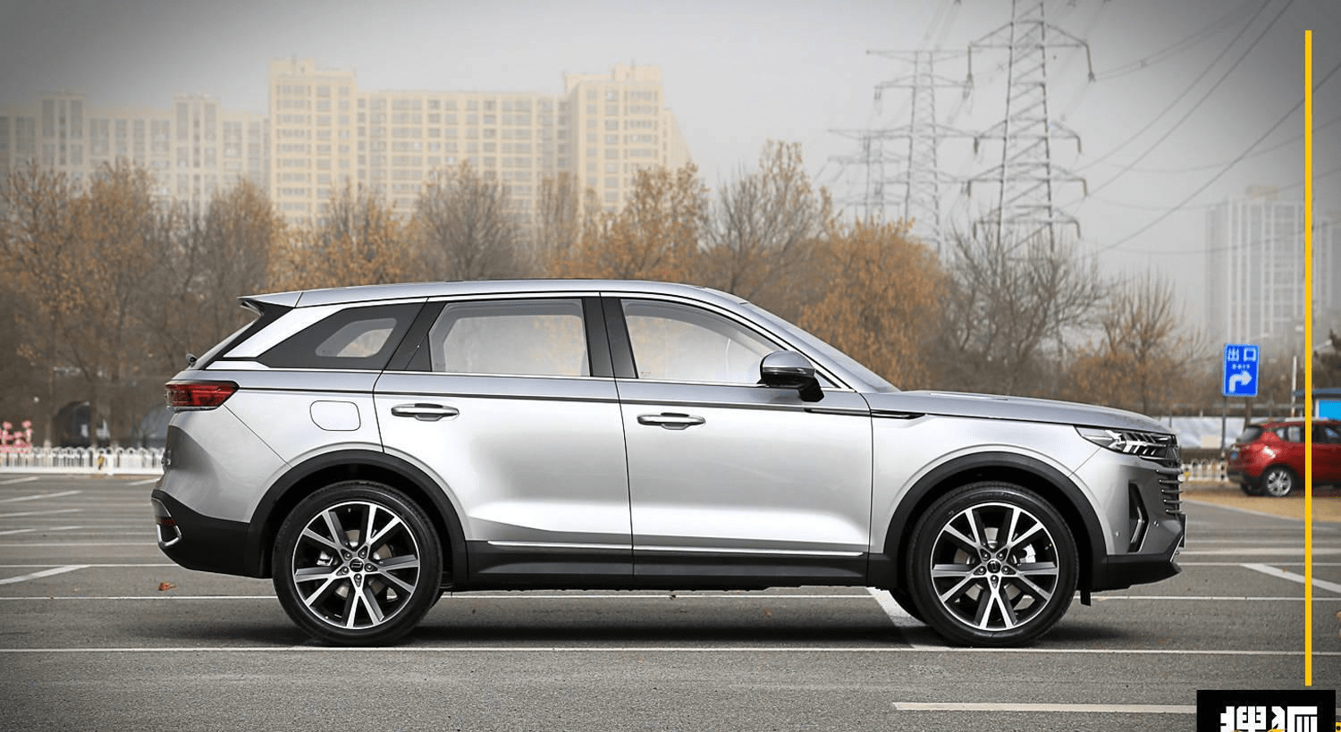 官方售价11.48万元起 新款奔腾T77和新款奔腾T99正式上市_搜狐汽车_搜狐网