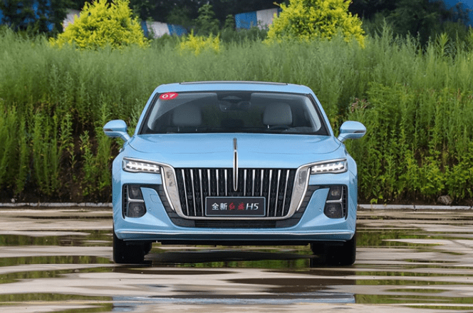 精致时尚的家用轿车，选奔腾B70还是红旗H5，看看大家如何选择_搜狐汽车_搜狐网