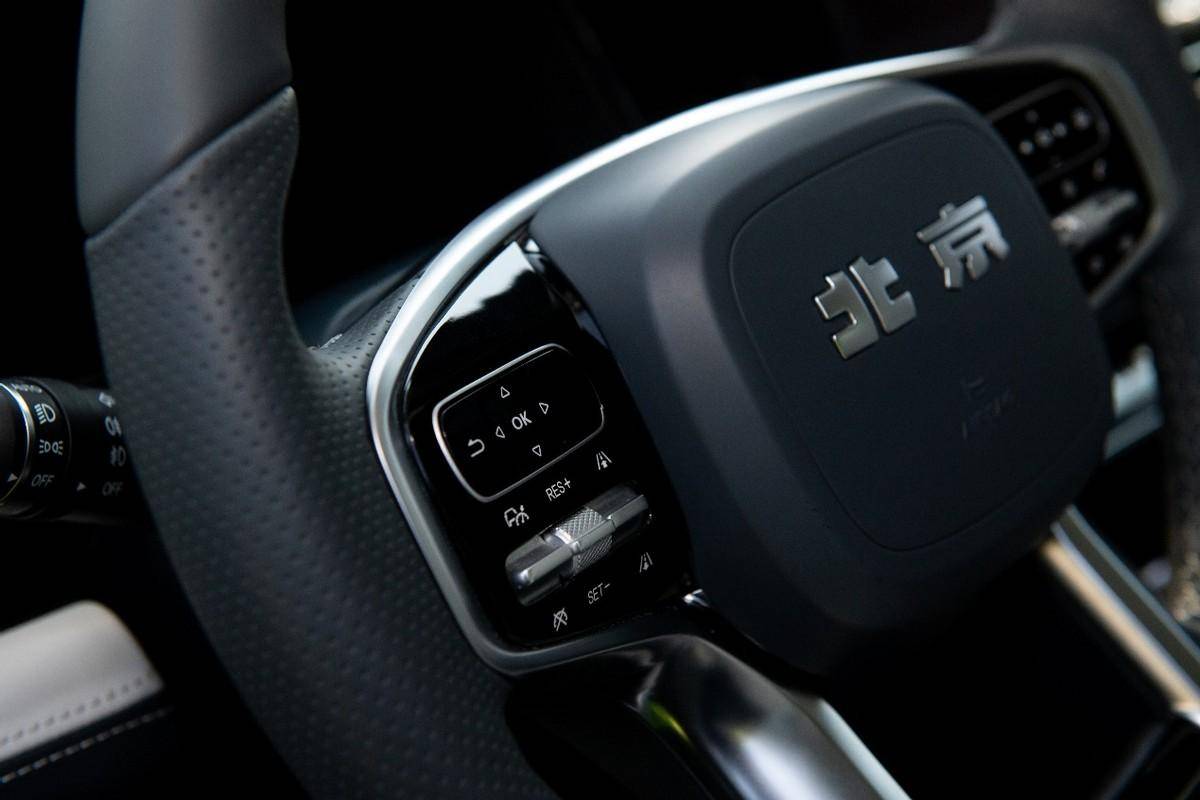 【e汽车】BJ60首月销量破3000，凭借“全能”获用户认可_搜狐汽车_搜狐网