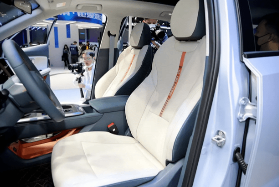 全新传祺GS3·影速外观和内饰升级，搭载1.5T+7DCT动力组合，还有运动版本_搜狐汽车_搜狐网