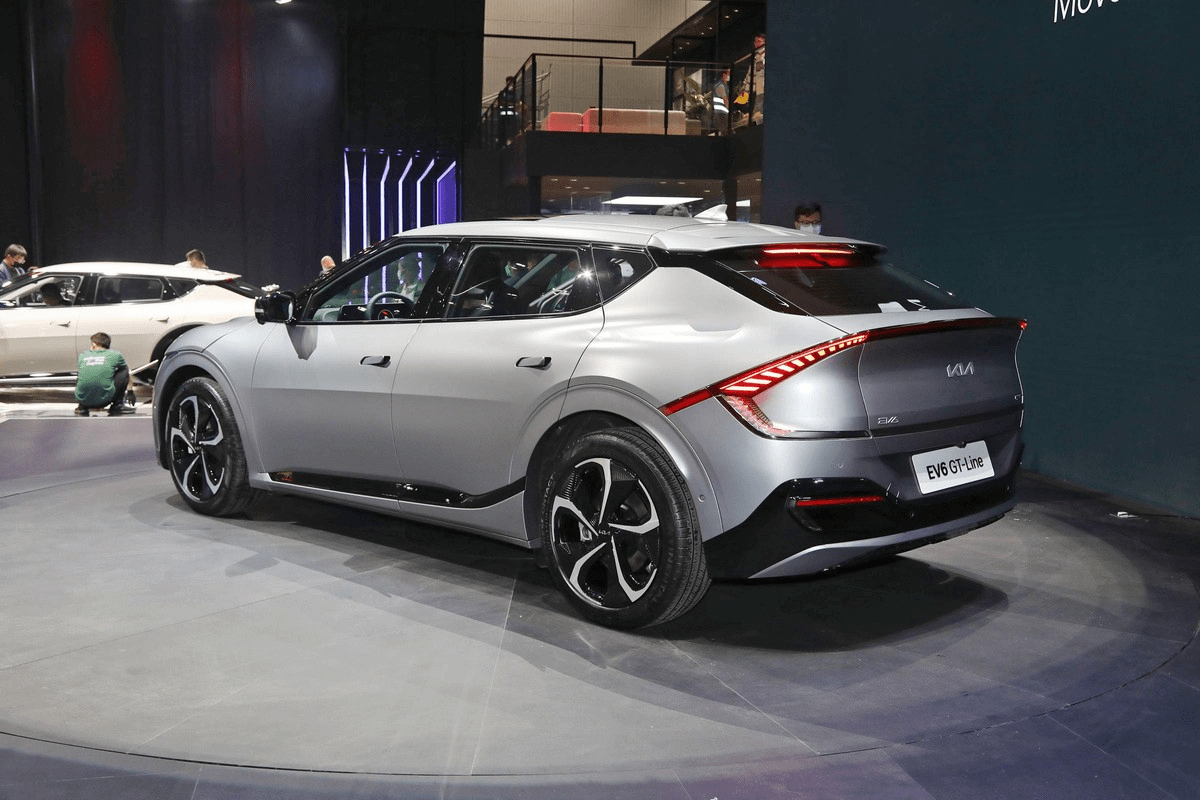 起亚EV6即将入华 2.9米轴距+600km续航 提供四驱_搜狐汽车_搜狐网