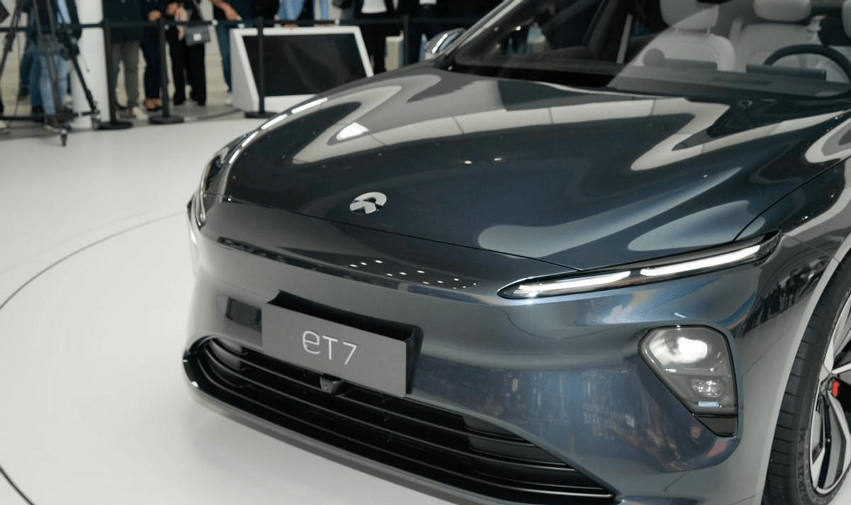 临近年底要买车，前后双电机+空气悬挂，蔚来ET7产品力解析_搜狐汽车_搜狐网