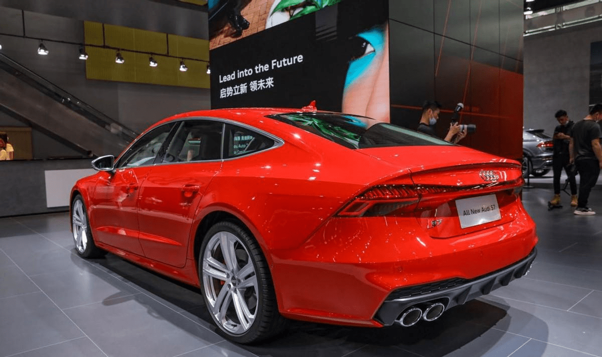 搭载2.9T V6发动机+8AT，拥有超大溜背造型，奥迪S7实拍_搜狐汽车_搜狐网