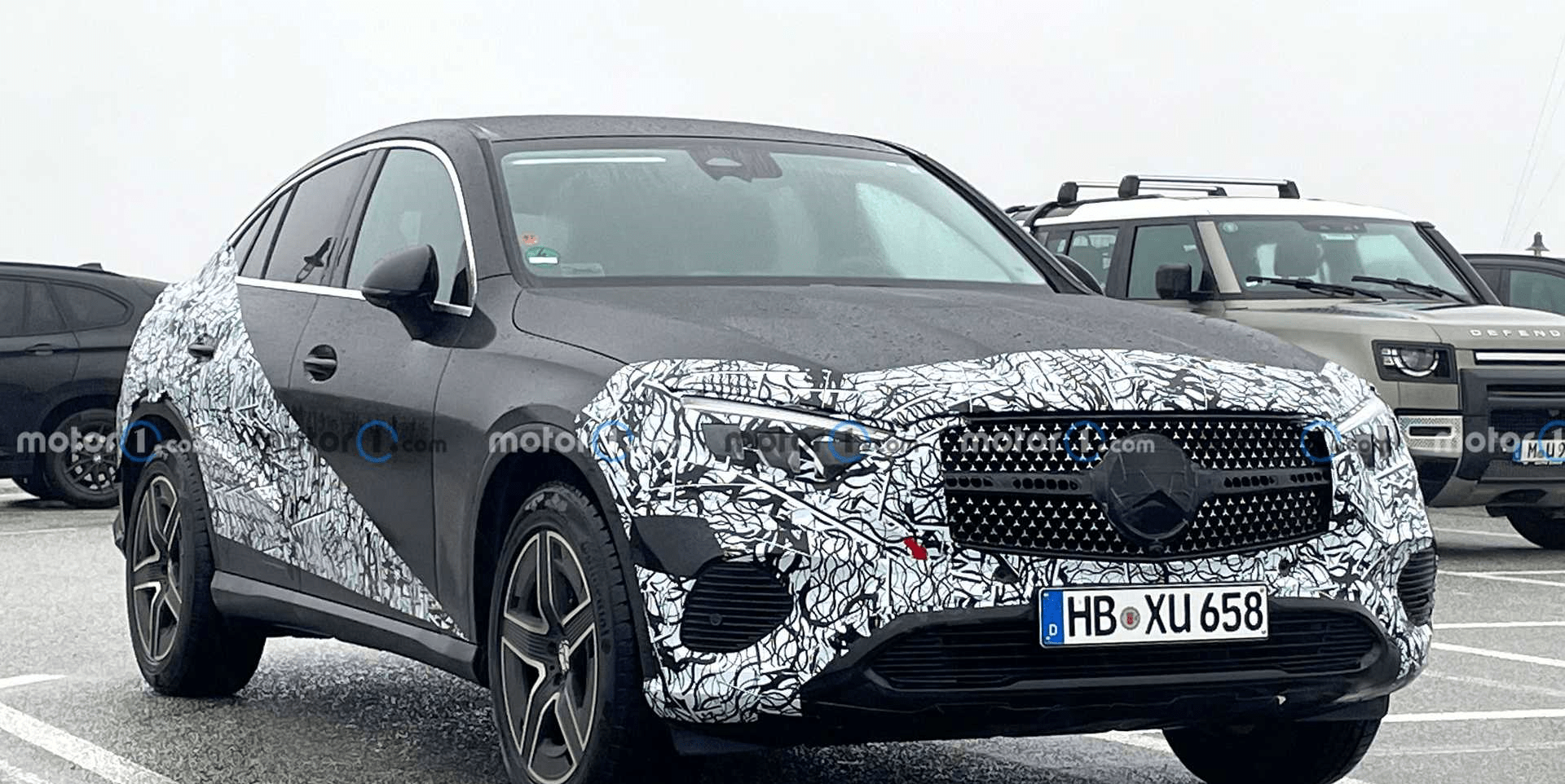 沿用家族化造型 全新奔驰GLC Coupe内饰谍照曝光 有望今年内发布_搜狐汽车_搜狐网