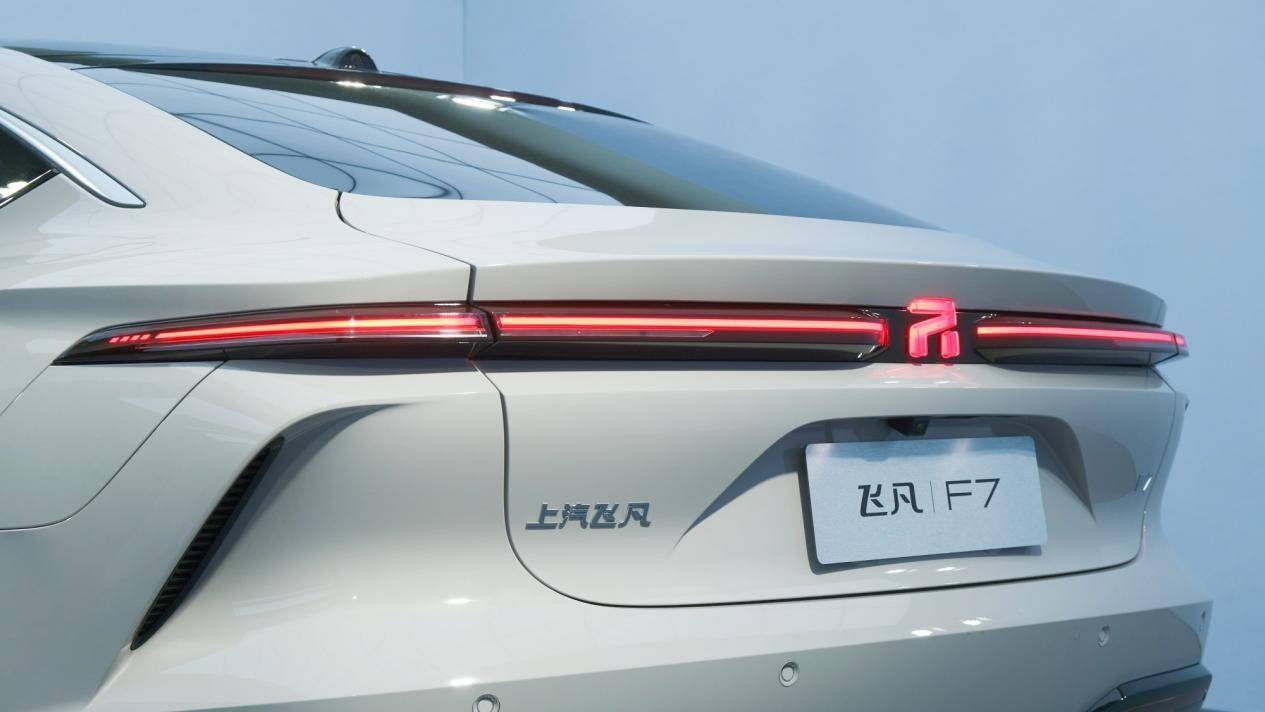 3.7s+可换电，飞凡F7预售28万起，实力究竟如何？_搜狐汽车_搜狐网