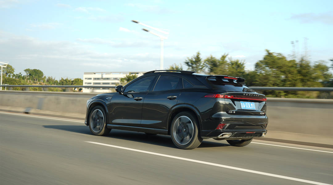 还要啥单车？春节试驾奔腾B70S 2.0T！_搜狐汽车_搜狐网