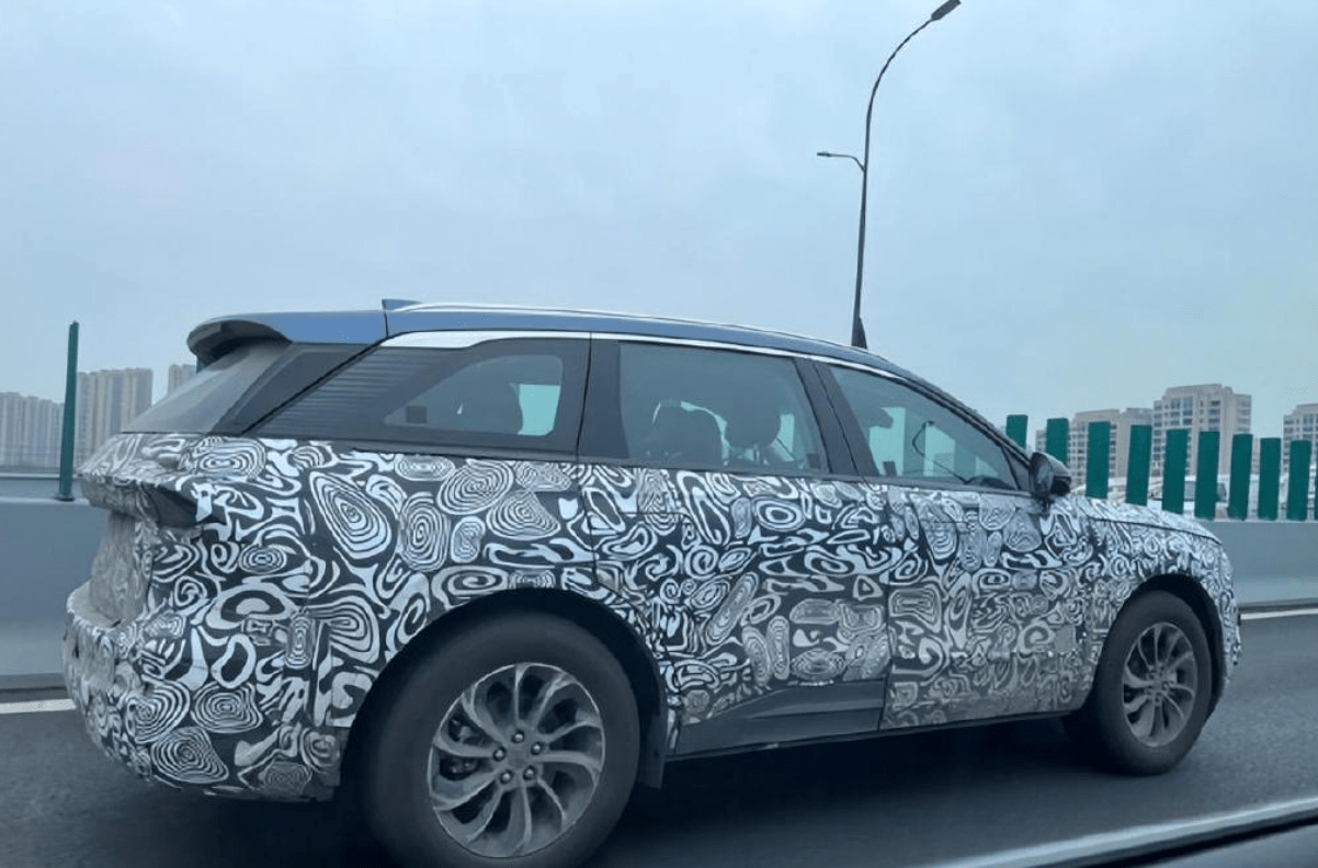 新款SUV曝光！轴距2米9，261马力，2.0T+8AT，入手不亏？_搜狐汽车_搜狐网