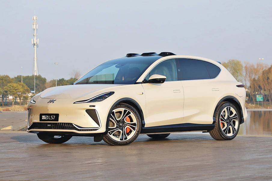 大五座豪华纯电SUV新选择，智己LS7开辟市场新选项_搜狐汽车_搜狐网