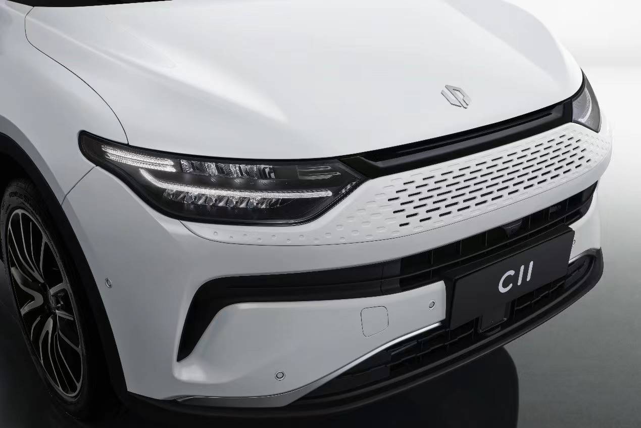 理想又一强劲对手来袭！零跑C11增程电动车16万开售，续航超1000公里_搜狐汽车_搜狐网