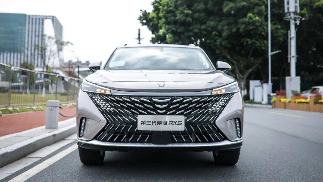 由内而外的精致化革新 全新第三代荣威RX5试驾体验_搜狐汽车_搜狐网