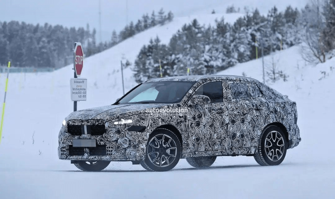 宝马X2 M35i：变化太大！四出排气+大溜背，新款宝马SUV长这样？_搜狐汽车_搜狐网