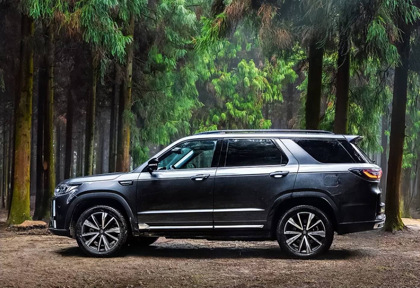 全尺寸7座SUV售价仅17.59万元起，长安CS95PLUS全新上市_搜狐汽车_搜狐网