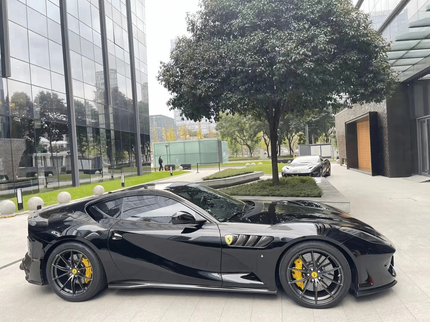 回头率极高，法拉利812 Superfast_搜狐汽车_搜狐网