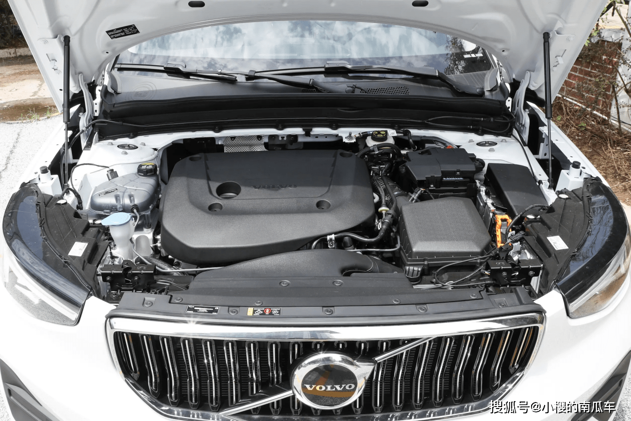 全系2.0T+48V轻混系统，2023款沃尔沃XC40有实力与BBA一战吗？_搜狐汽车_搜狐网