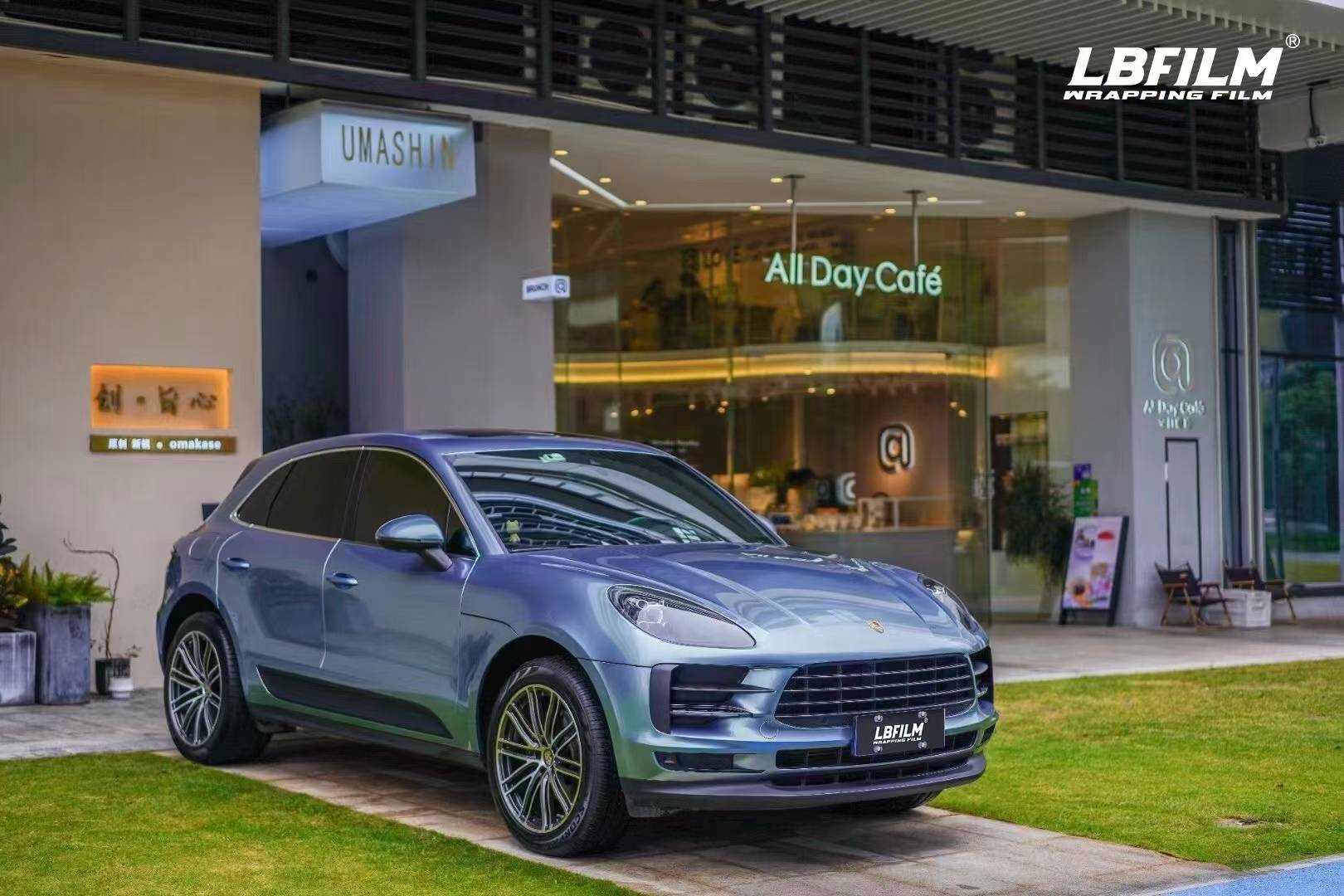 保时捷macan-LB改色膜液态金属索玛托蓝， 简单纯粹 空灵柔和_搜狐汽车_搜狐网