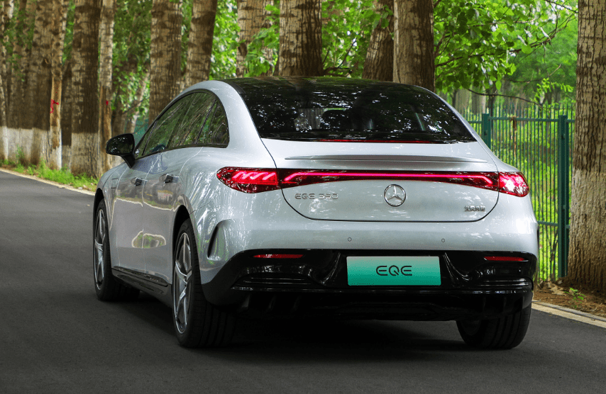 全面试驾奔驰EQE，EVA平台下的首款国产车型，能否征服国内消费者_搜狐汽车_搜狐网