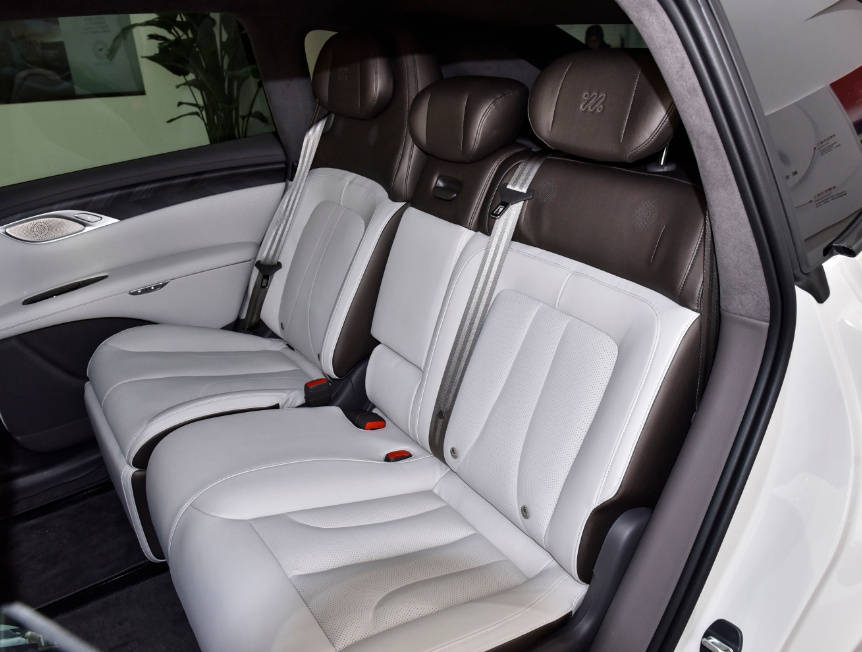 新势力王者SUV对决：智己LS7对比蔚来ES7谁更超值？你选哪款？_搜狐汽车_搜狐网