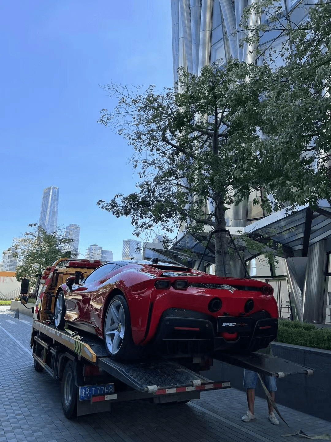 法拉利SF90，一代经典，不可复制_搜狐汽车_搜狐网