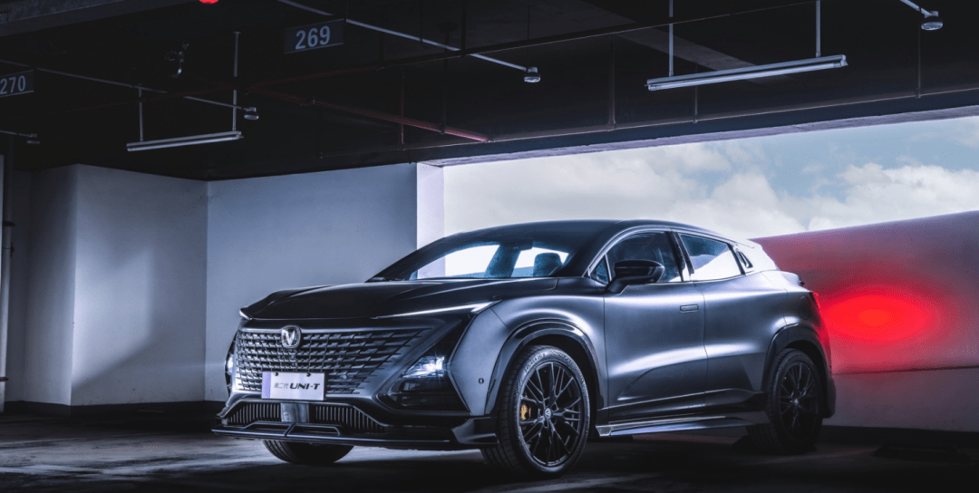 实测长安第二代UNI-T，标配8155芯片，这是不给对手退路！_搜狐汽车_搜狐网