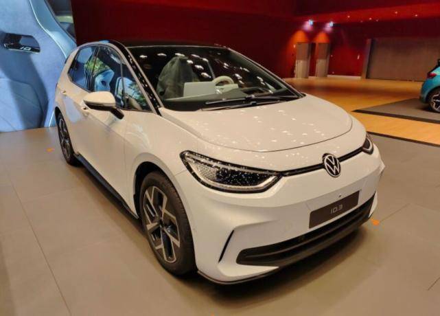 最高续航546km！四季度海外上市，改款大众ID.3正式亮相_搜狐汽车_搜狐网