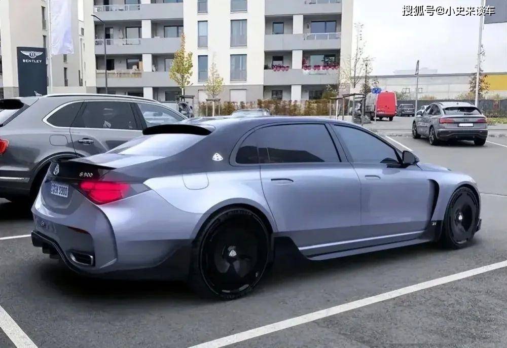 迈巴赫S900实车曝光！气场强大搭载4.4T双涡轮V8引擎，豪华感满满_搜狐汽车_搜狐网