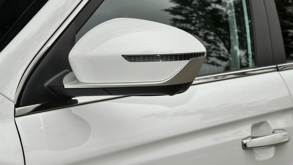 1.8T+7DCT+12.3英寸中控触，吉利全新车型实图光，智能化是亮点_搜狐汽车_搜狐网